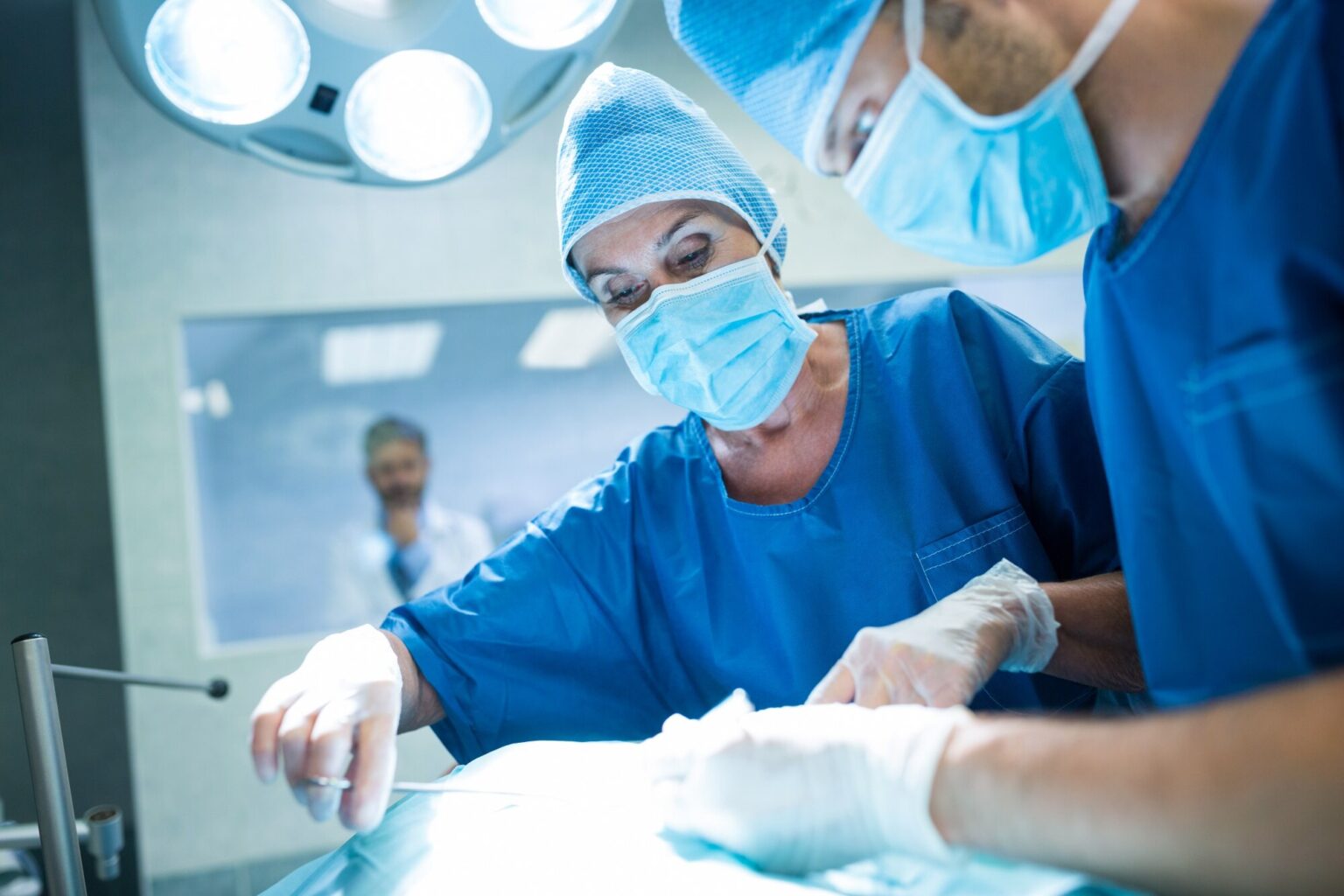 Healing After Spine Surgery: Dos, Don’ts, and Expert Tips